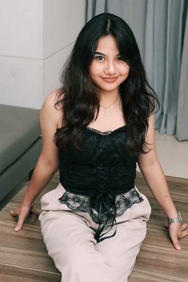 Home Manila Courtesans